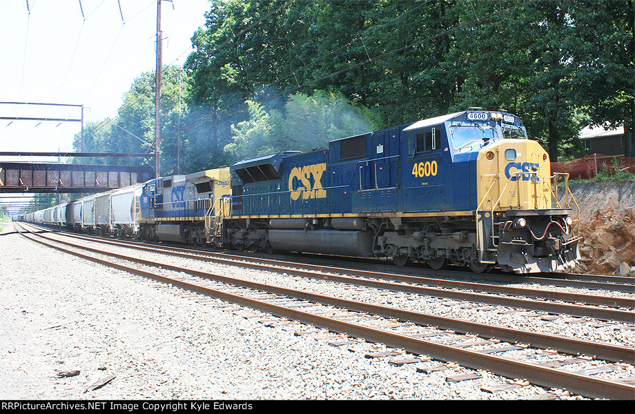 CSX SD80MAC #4600 on Q439-12